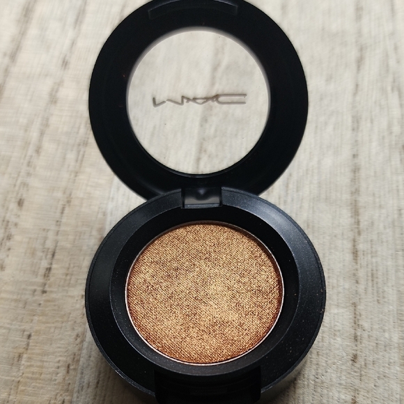 MAC Cosmetics | Makeup | Mac Cosmetics Gold Eyeshadow | Poshmark